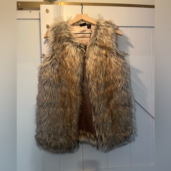 Rachel Zoe | Jackets & Coats | Nwt Rachel Zoe Faux Fur Vest | Poshmark
